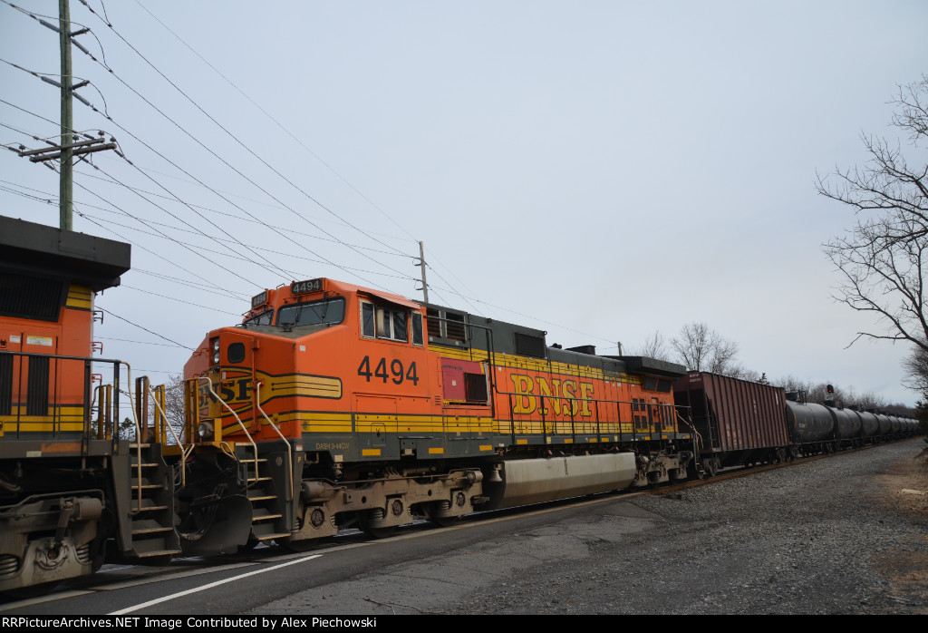 BNSF 4494
